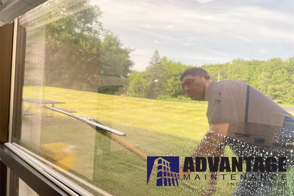 When, Why & How to Commercial Window Cleaning | Advantage Maintenance Inc.