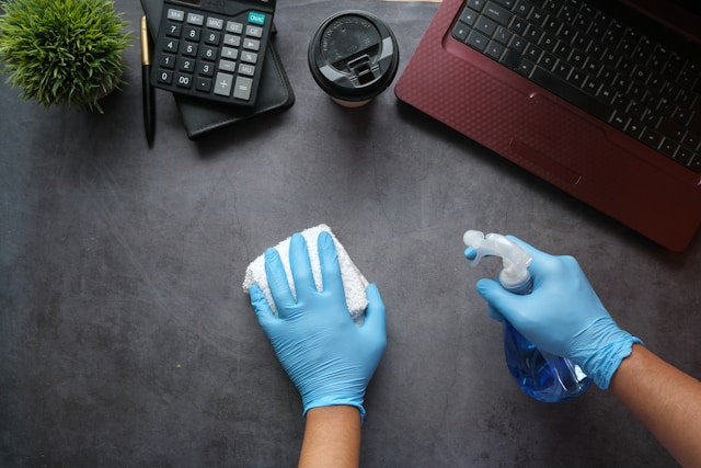 What's the Difference Between a Custodian and a Janitor? | Advantage ...